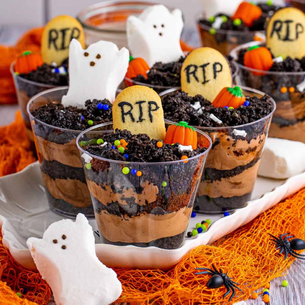 Halloween Dirt Cups - Belle of the Kitchen