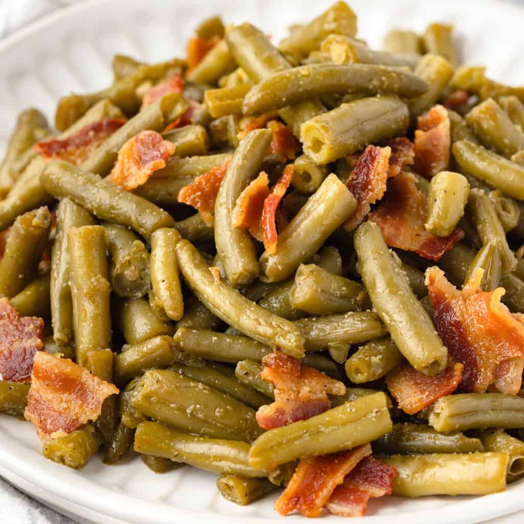 Smothered Green Beans - Belle of the Kitchen